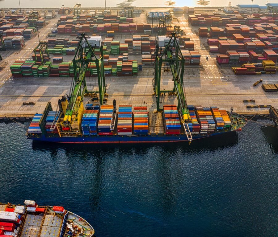 Incoterm maritime et incoterms multimodaux : tout savoir